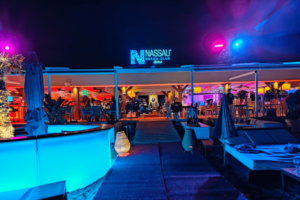 5 Best Beach Clubs In The World [Ocean Club, Nassau & More]